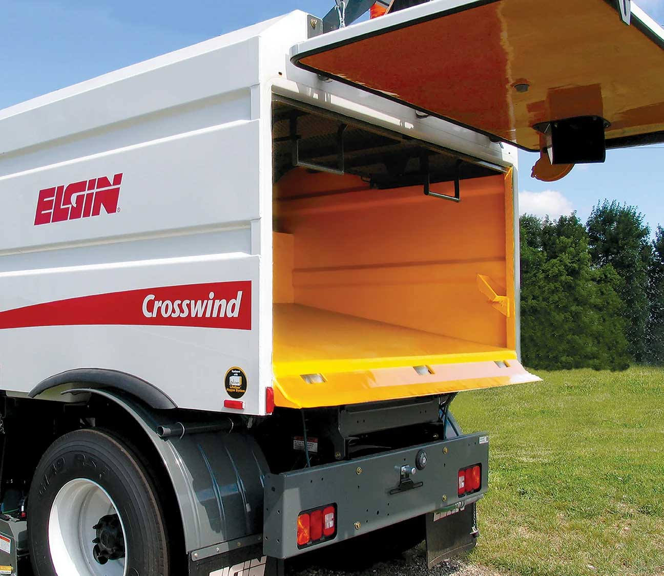 Crosswind1 Regenerative Air Sweeper | Crosswind Technology